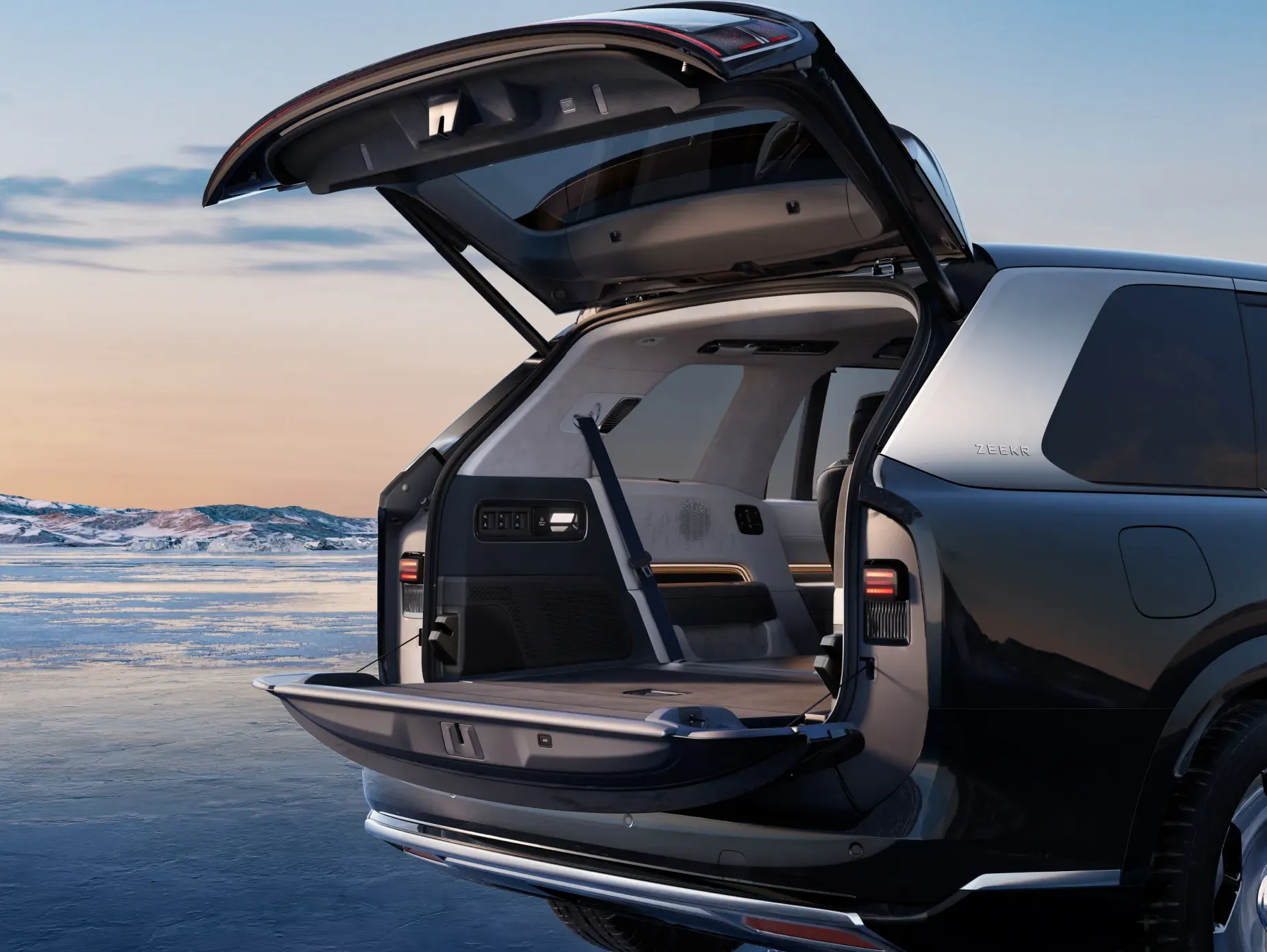 ZEEKR 9X debuts with world’s largest 70 kWh PHEV battery with 1,400 ...