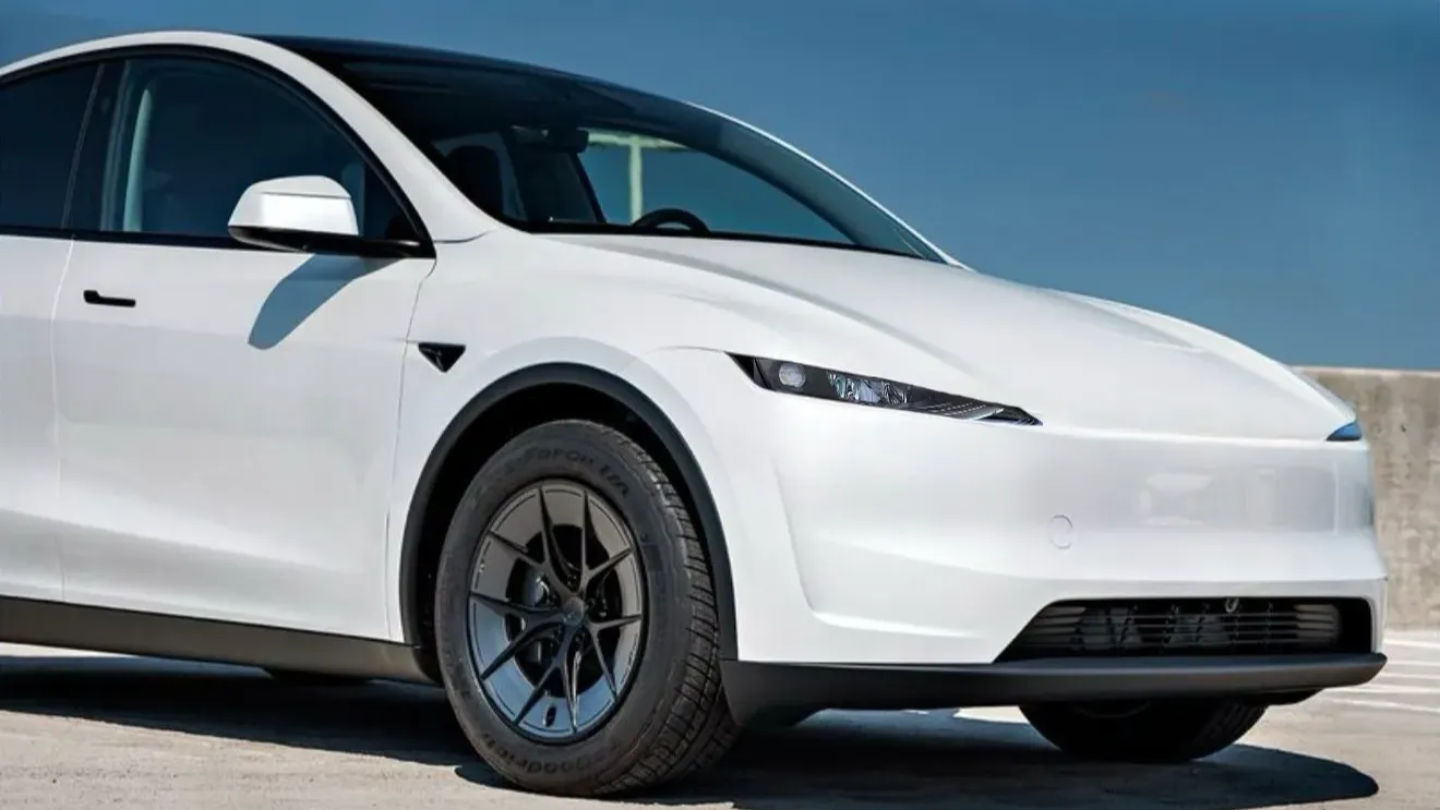 Cheaper Tesla Model Y breaks cover and appears to ditch front/rear ...
